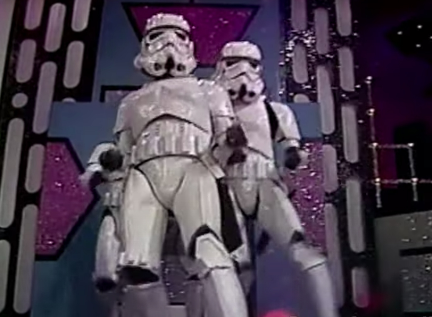 Watch Donny & Marie Channel Luke & Leia in a 1977 'Star Wars' Spoof