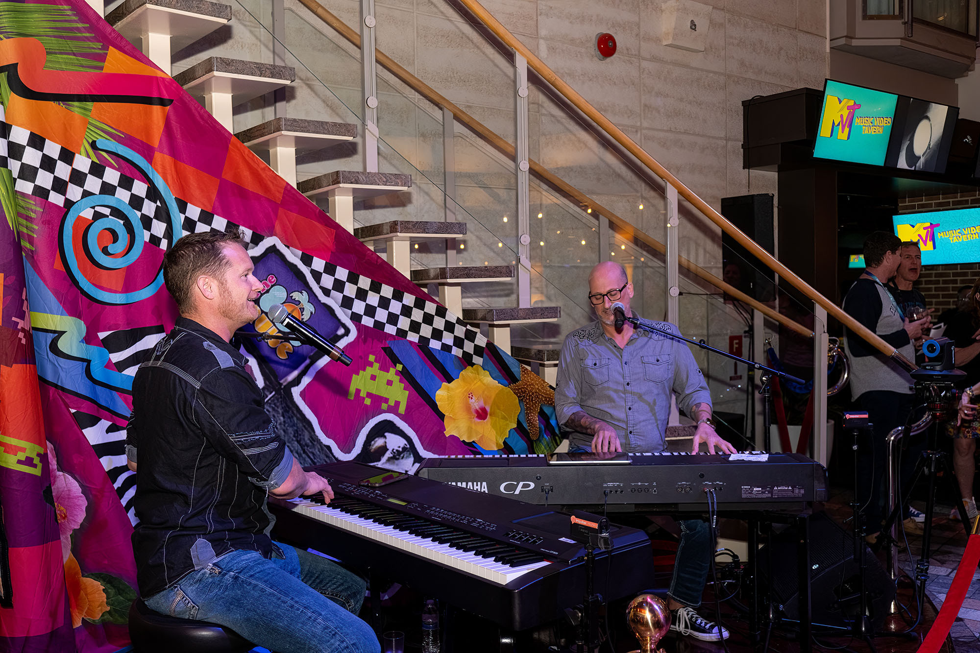 Calling All ’80s Fans! Meet Up With These Legends