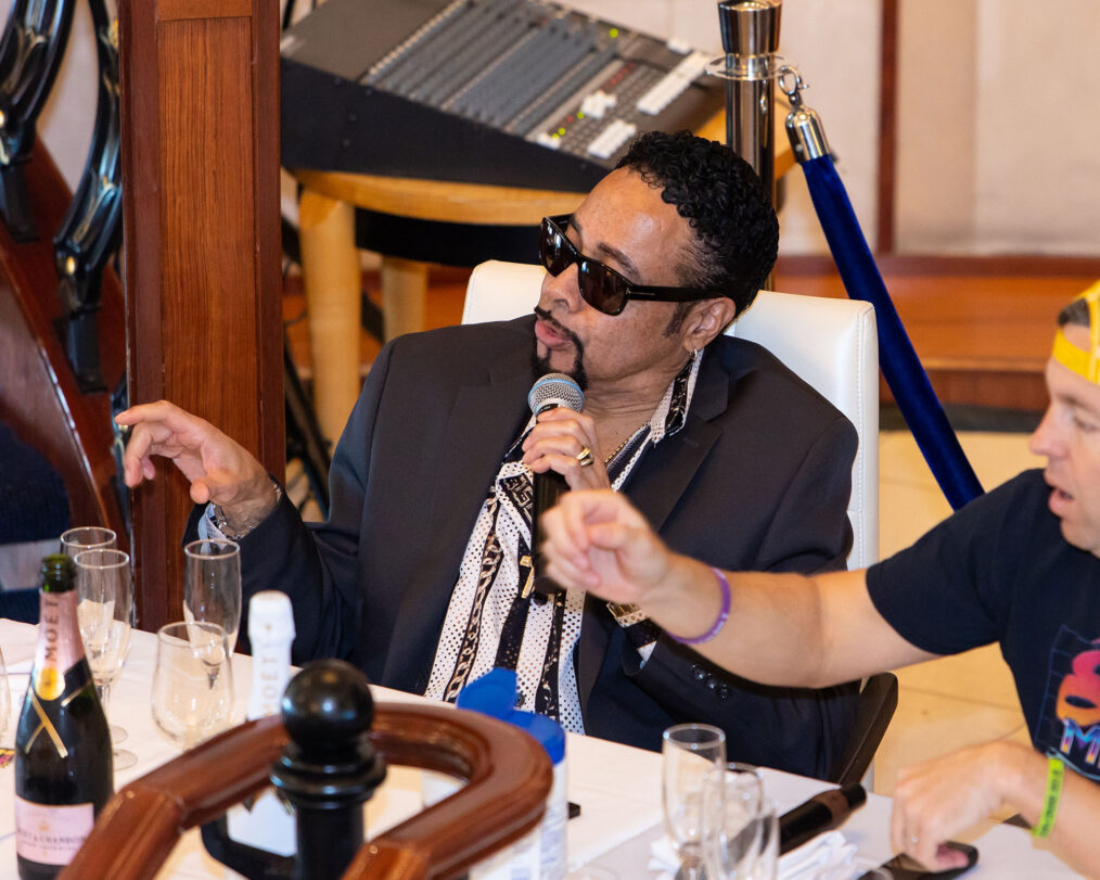 Calling All ’80s Fans! Meet Up With These Legends