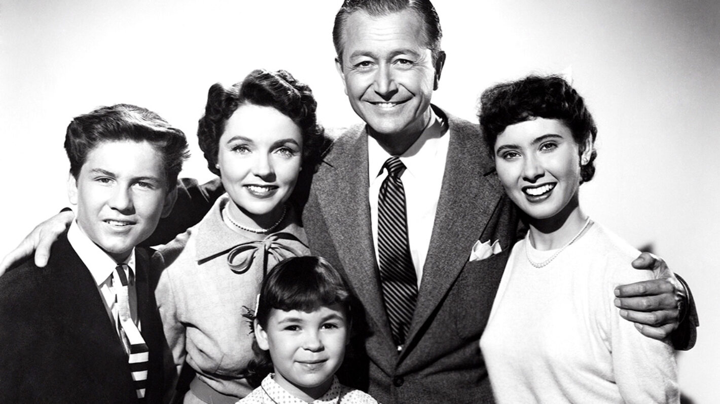 Antenna Tv Is Celebrating Fathers Day 2023 With A 24 Hour Father