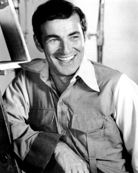 Director Elliot Silverstein Who Worked on 'The Twilight Zone' Dies at 96