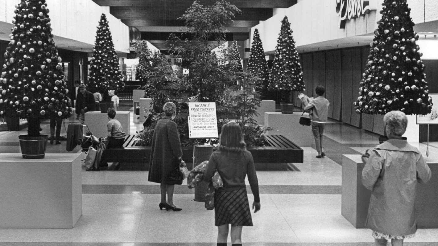 Attention, Retro Shoppers: Enjoy Several Hours of Old-School ...