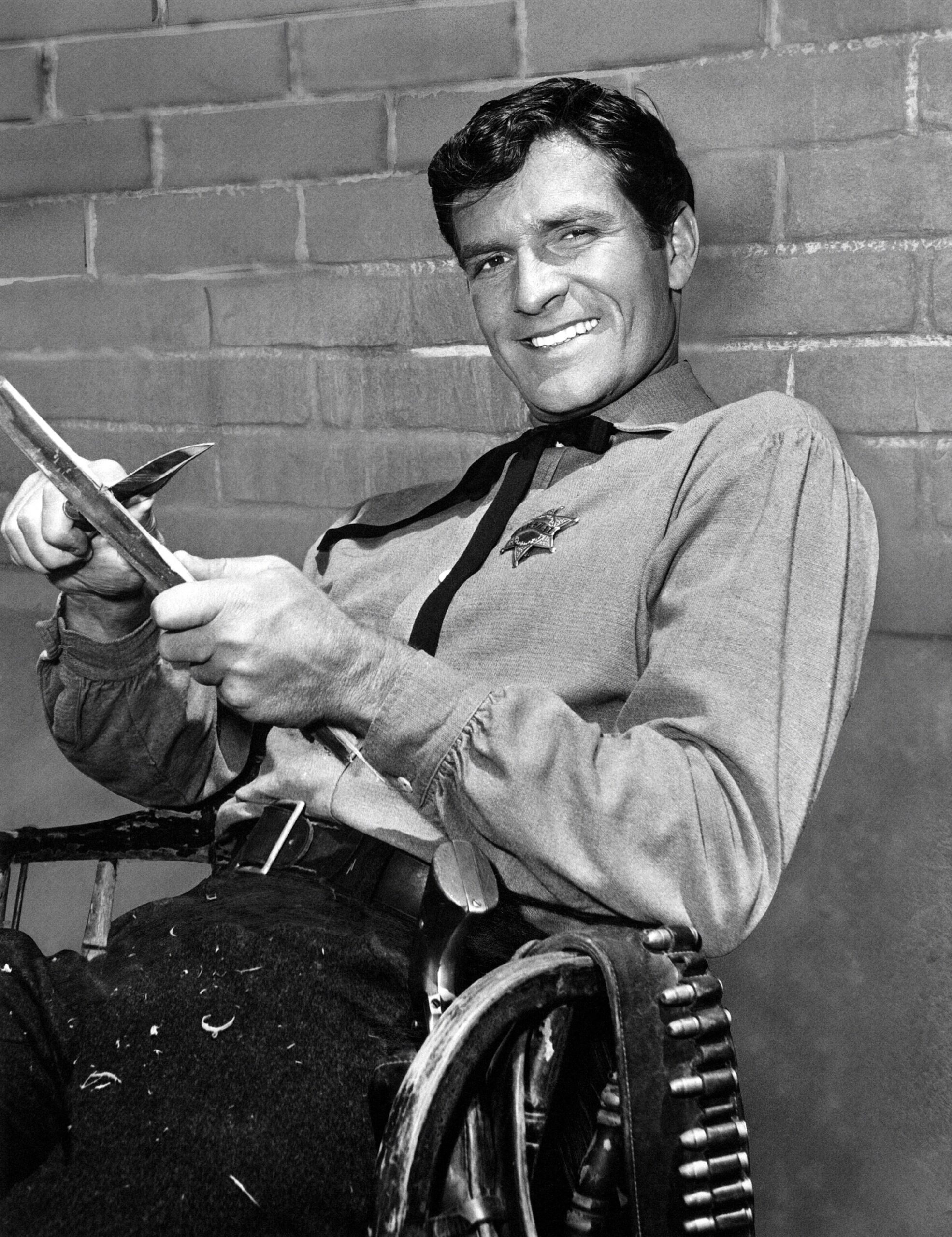 Roundup of Top 15 Western Heroes in TV & Film