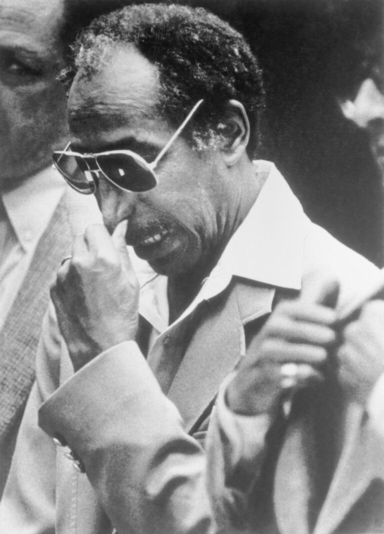 Marvin Gaye Was Tragically Killed By His Own Father 41 Years Ago on ...