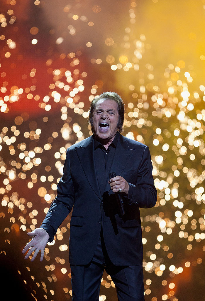 Engelbert Humperdinck is Teasing New 'Unusual' Music & Farewell Tour at ...