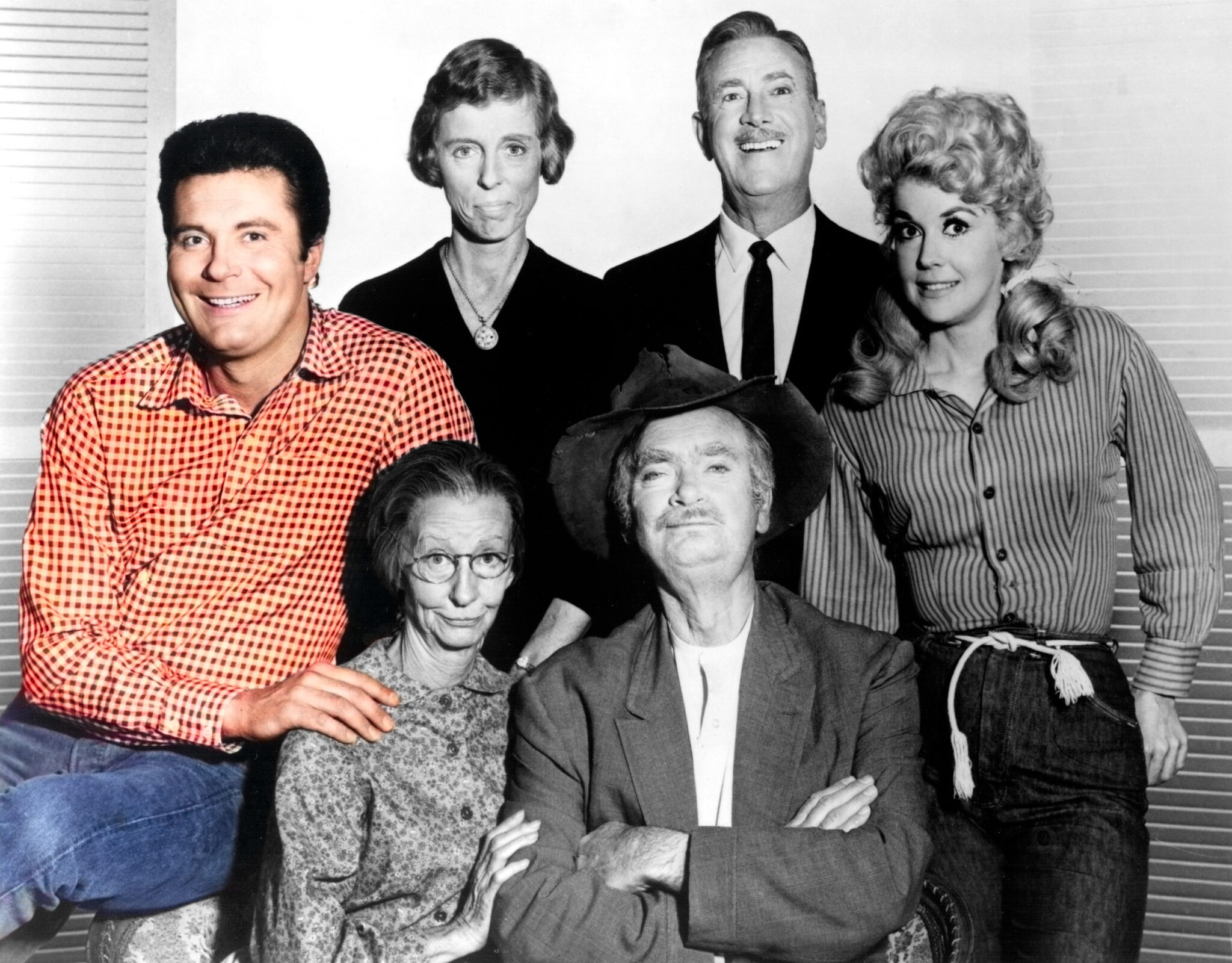 These Nostalgic Shows Only Have One Surviving Original Cast Member Left