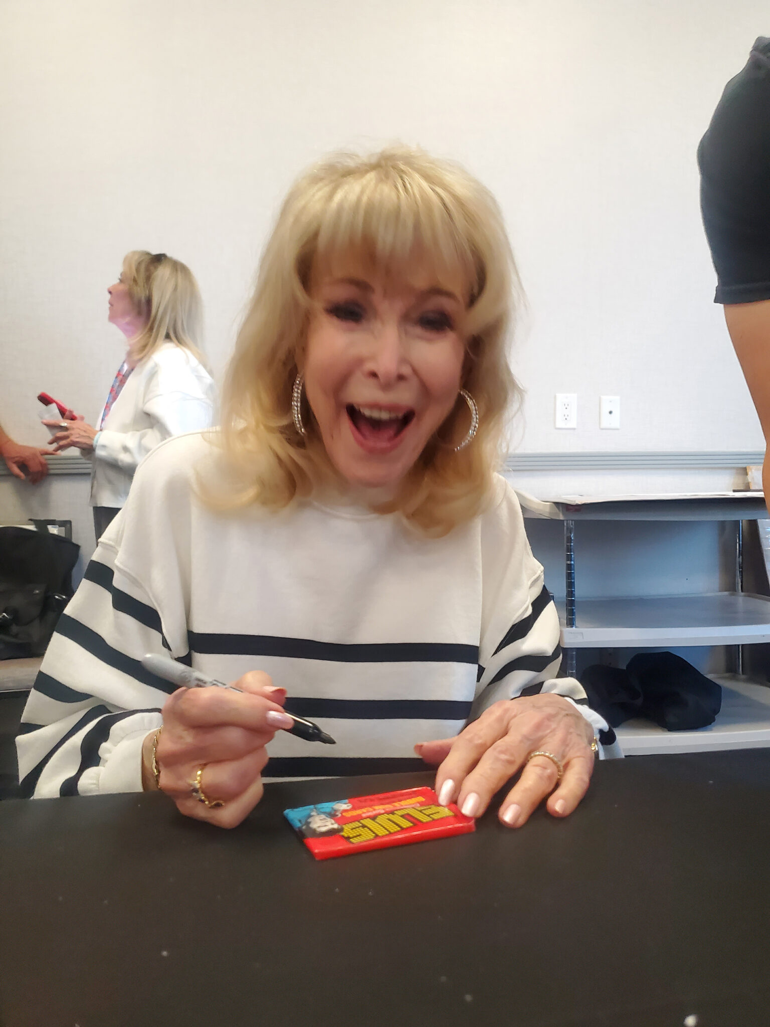 Lee Majors, Lindsay Wagner, Barbara Eden, Julie Newmar, & Other Classic ...