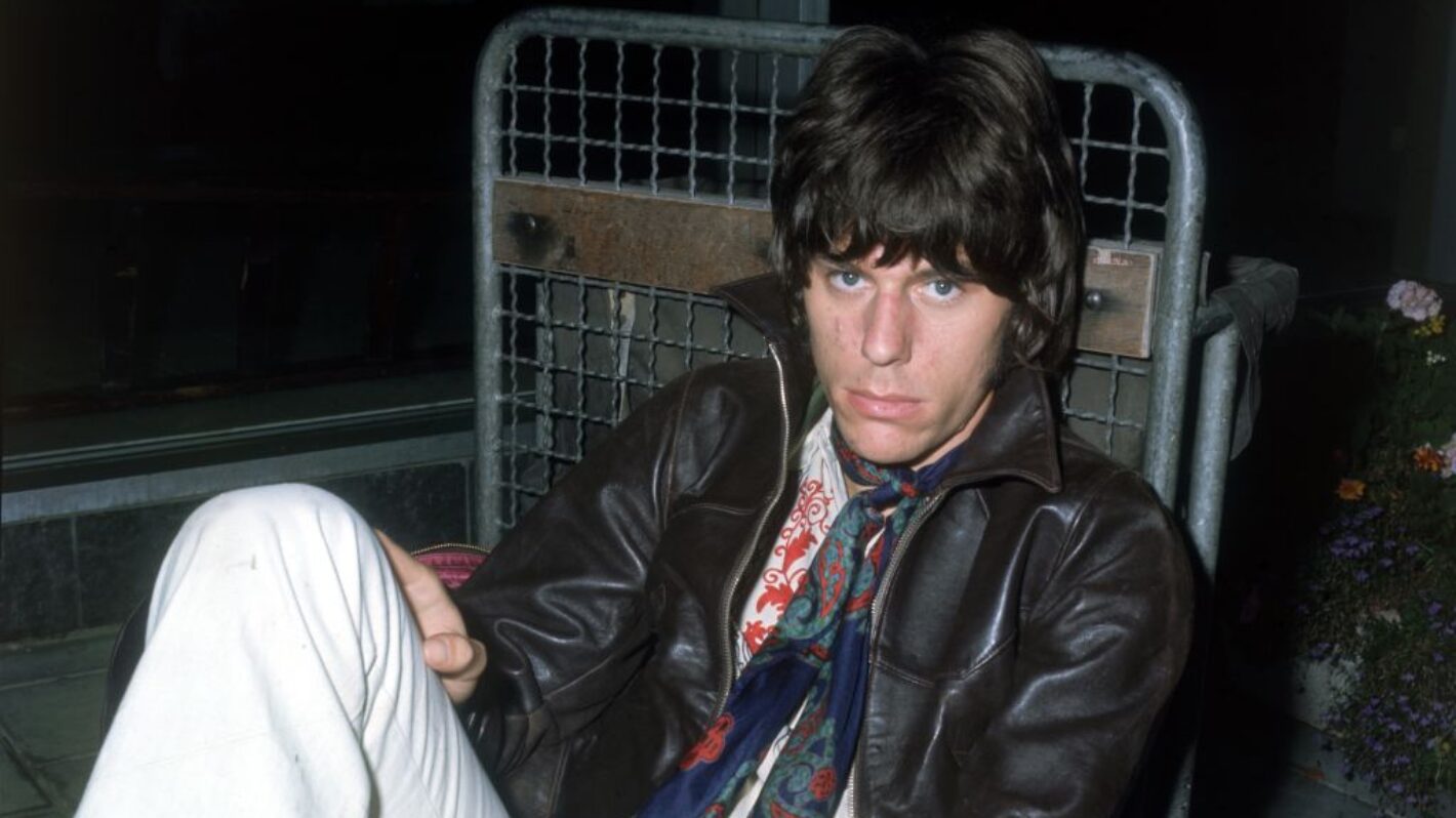 Jeff Beck Left His Entire Fortune to Just One Person After His Shocking ...