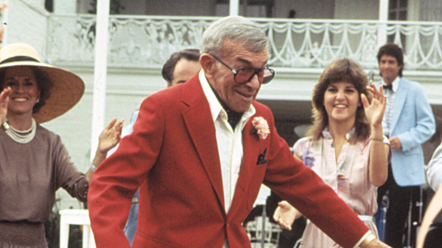 5 Fun Facts About George Burns & The 'Oh, God!' Films