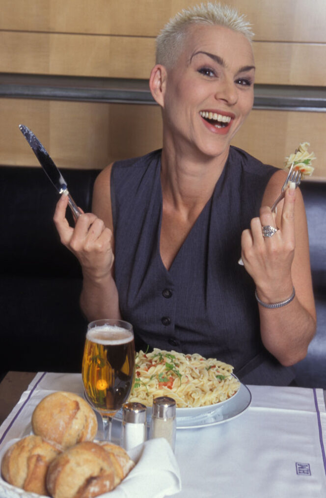 Whatever Happened to '90s Fitness Icon Susan Powter of 'Stop the ...