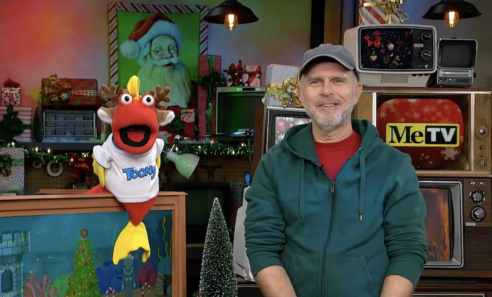 MeTV Presents 'A Very Merry Toon In With Me'