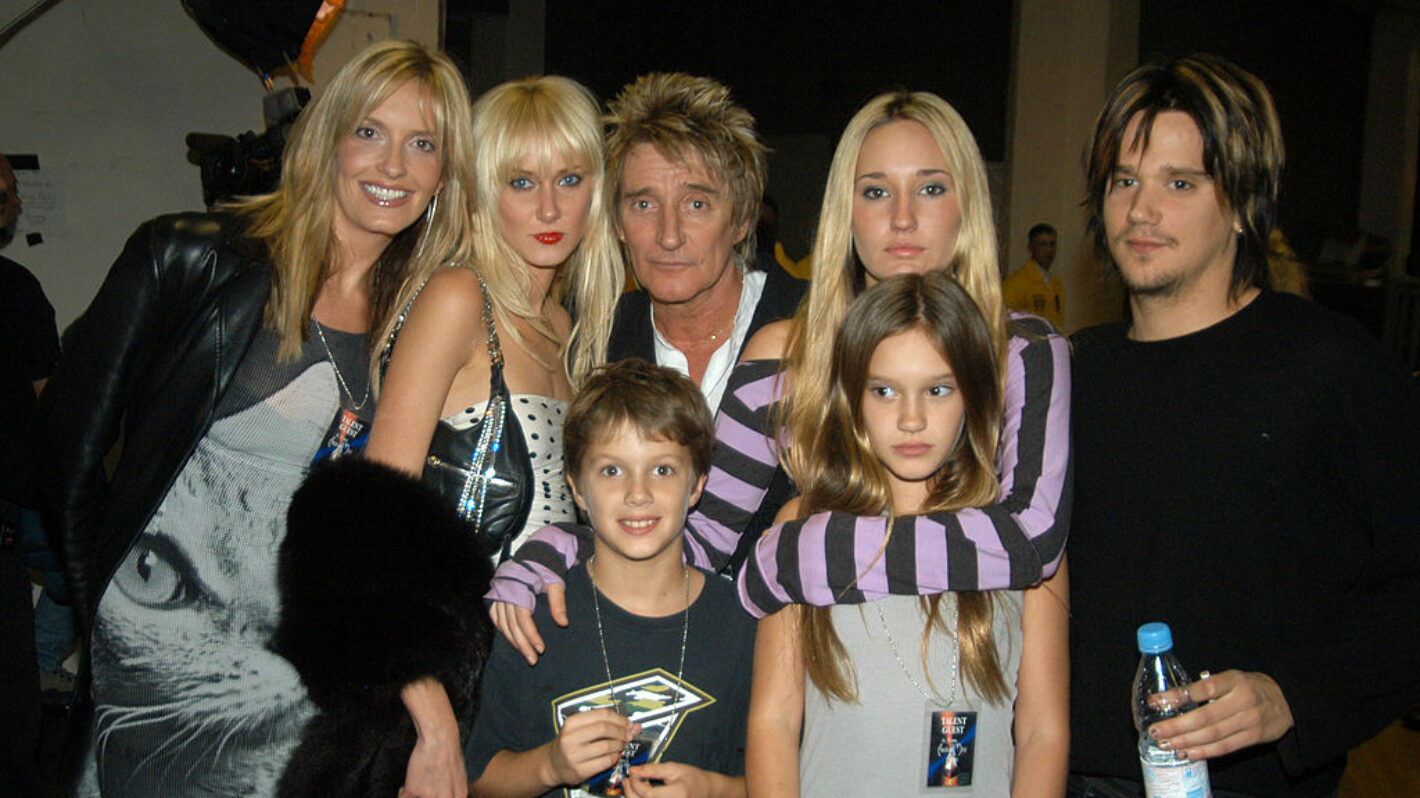 Rod Stewart Shares Rare Family Photo Featuring His Youngest Children