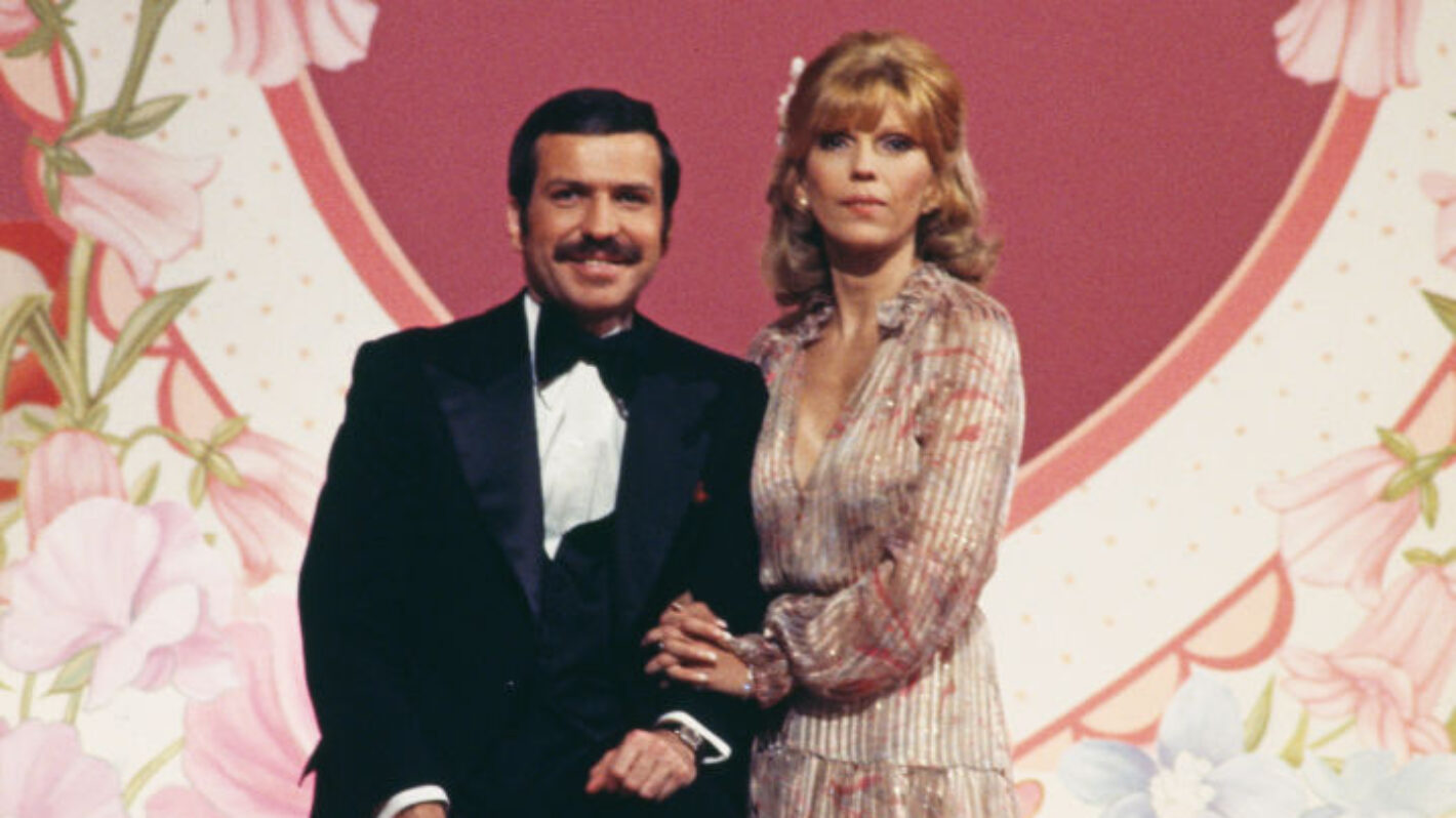 Nancy Sinatra Shares Photos of Remembrance on Her Late Brother's Birthday