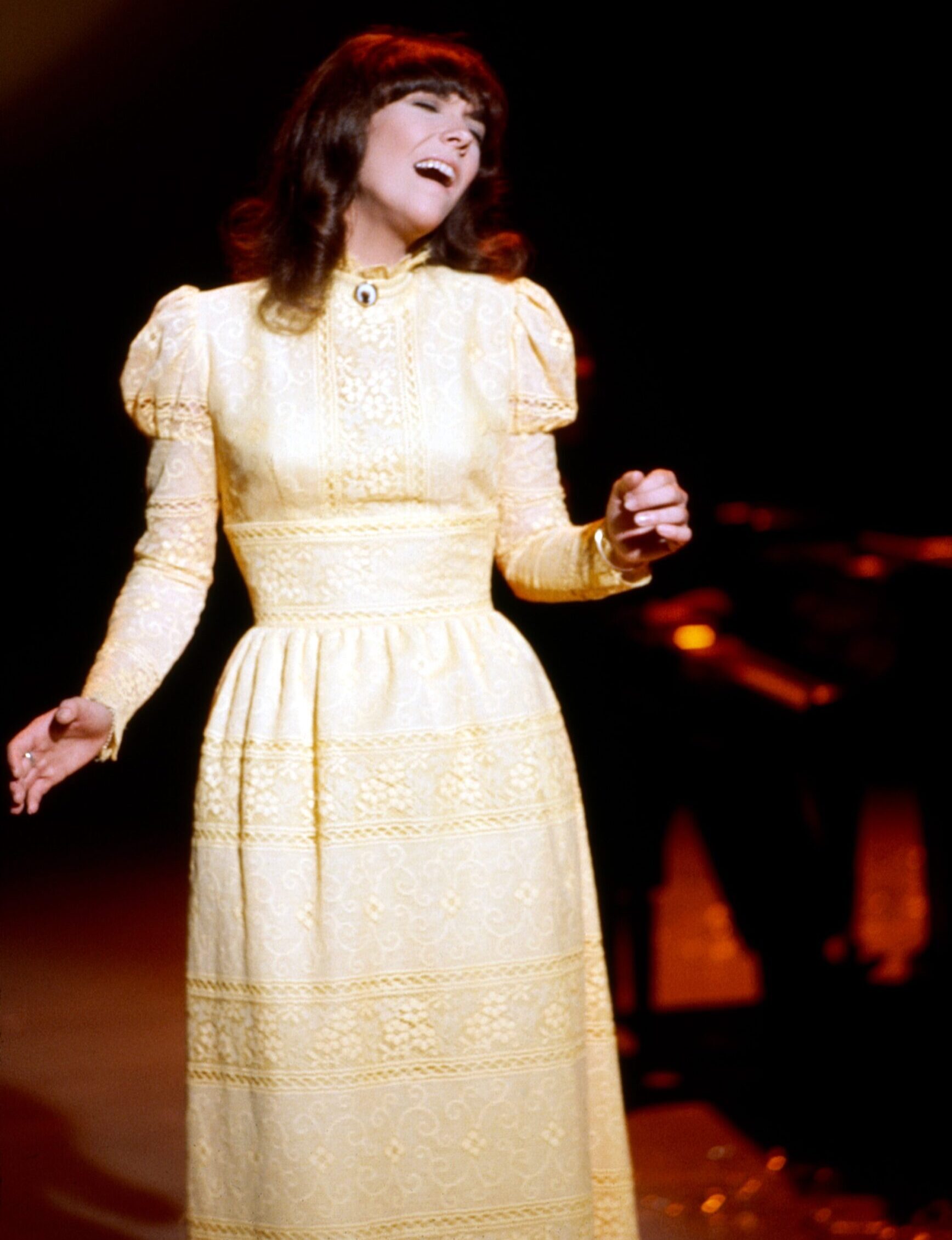 7 Things You Never Knew About Singer & Drummer Karen Carpenter
