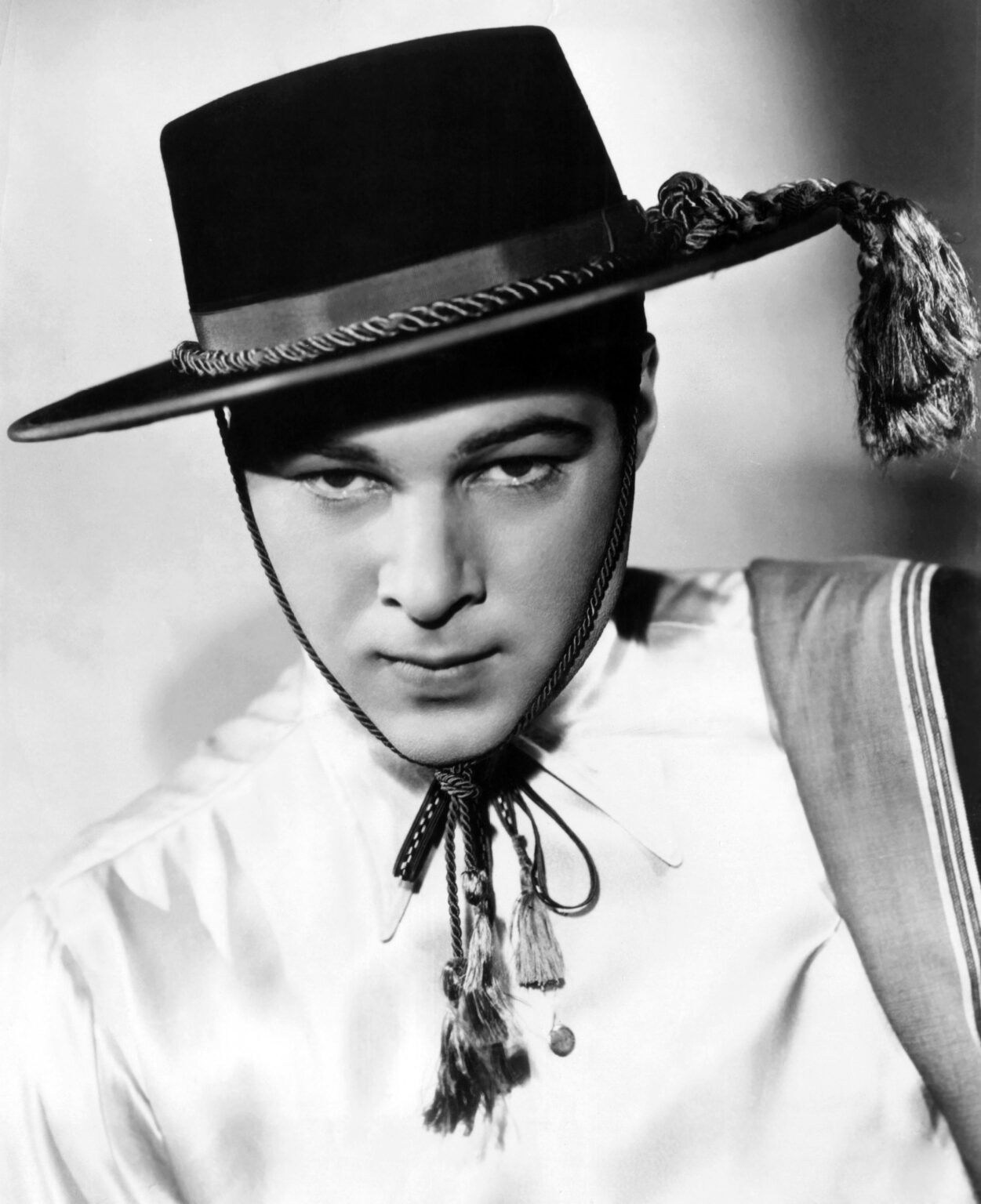 Classic Heartthrobs in Movie & TV That We Swooned Over