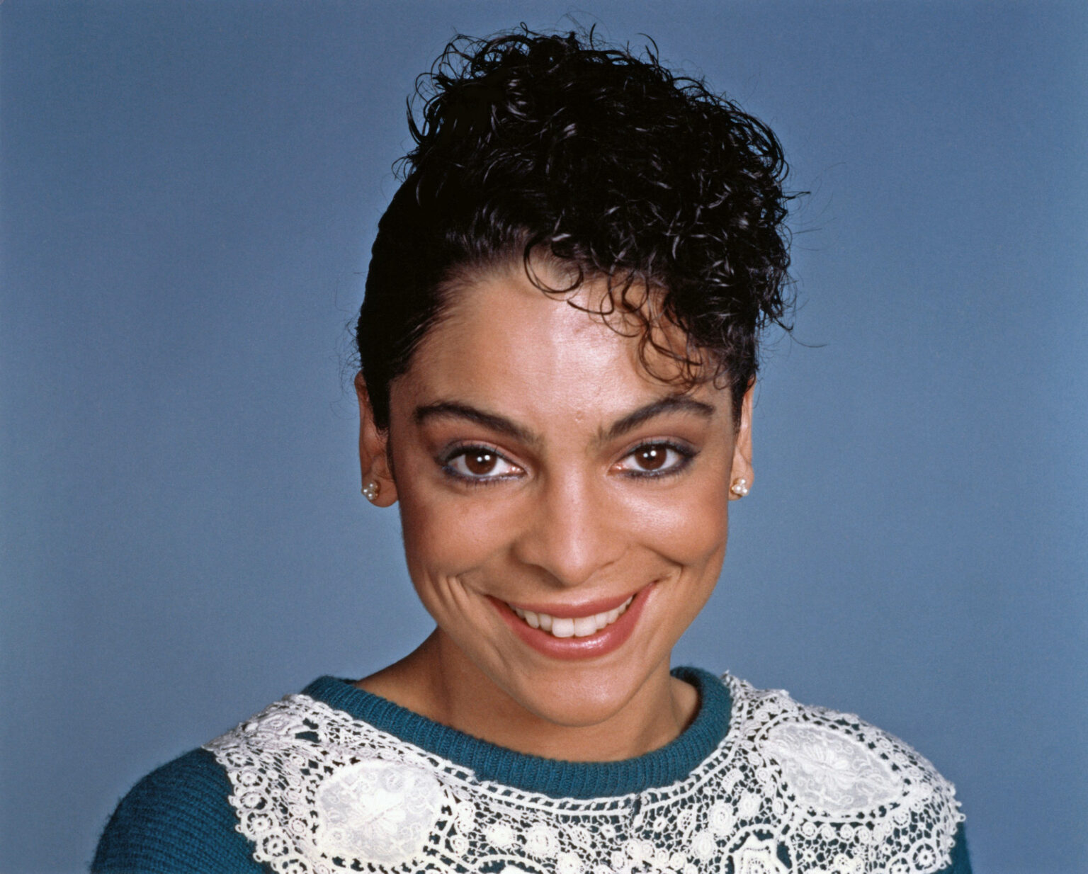 5 Fun Facts About Jasmine Guy From 'A Different World' & 'Dead Like Me'