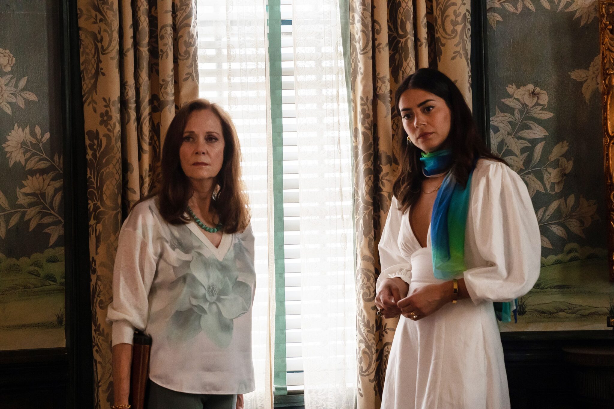 Where is Lesley Ann Warren Now? Here's What Happened to the '9-1-1 ...