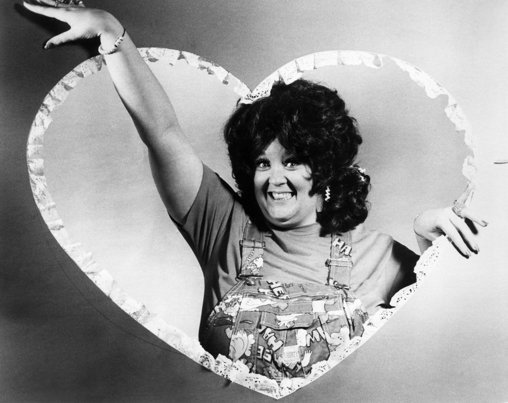 Lulu Roman of 'Hee Haw' Dies at 78, Stars Share Their Fond Memories