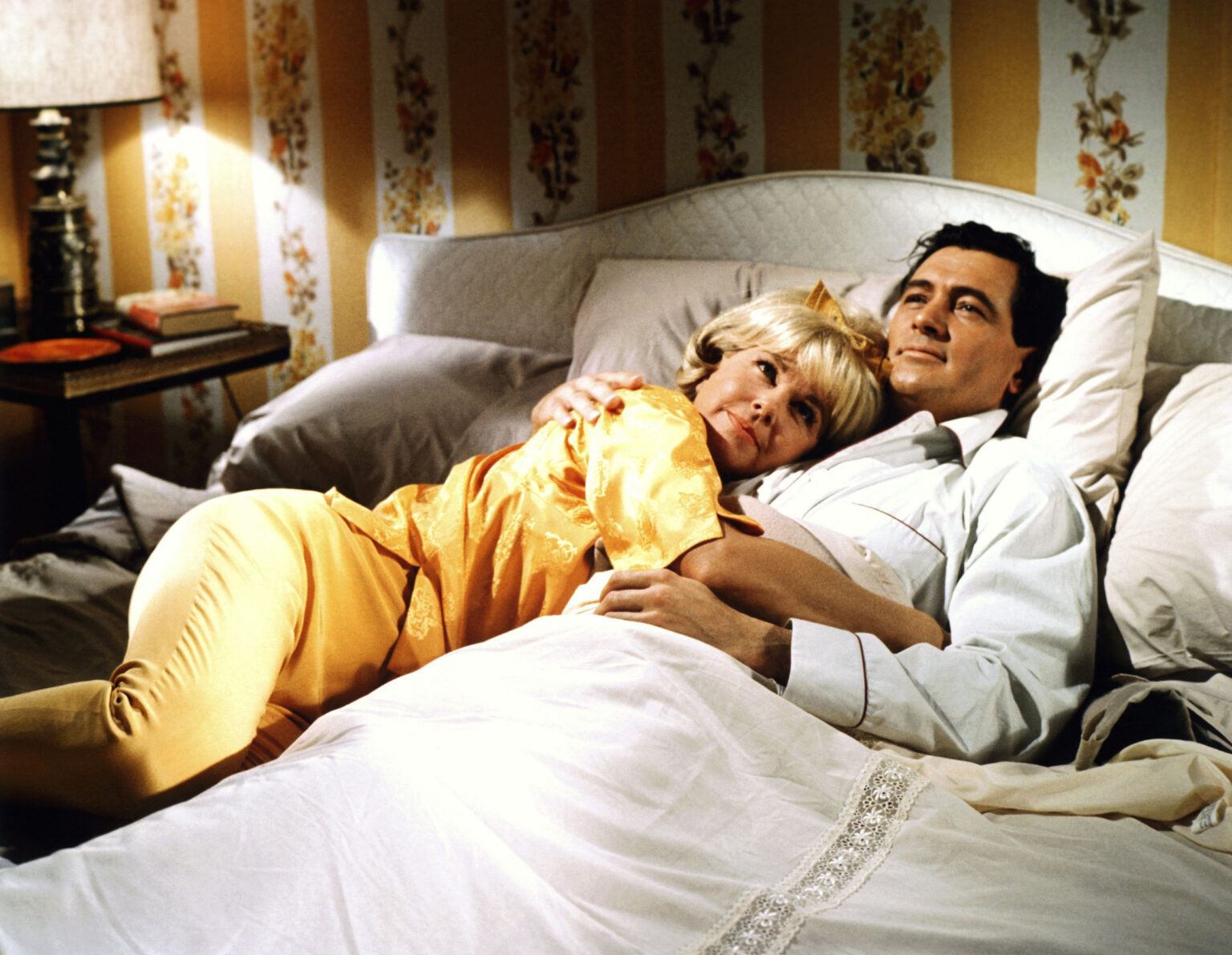 It's Doris Day's Birthday! Fun Facts About the Singer and 'Pillow Talk ...