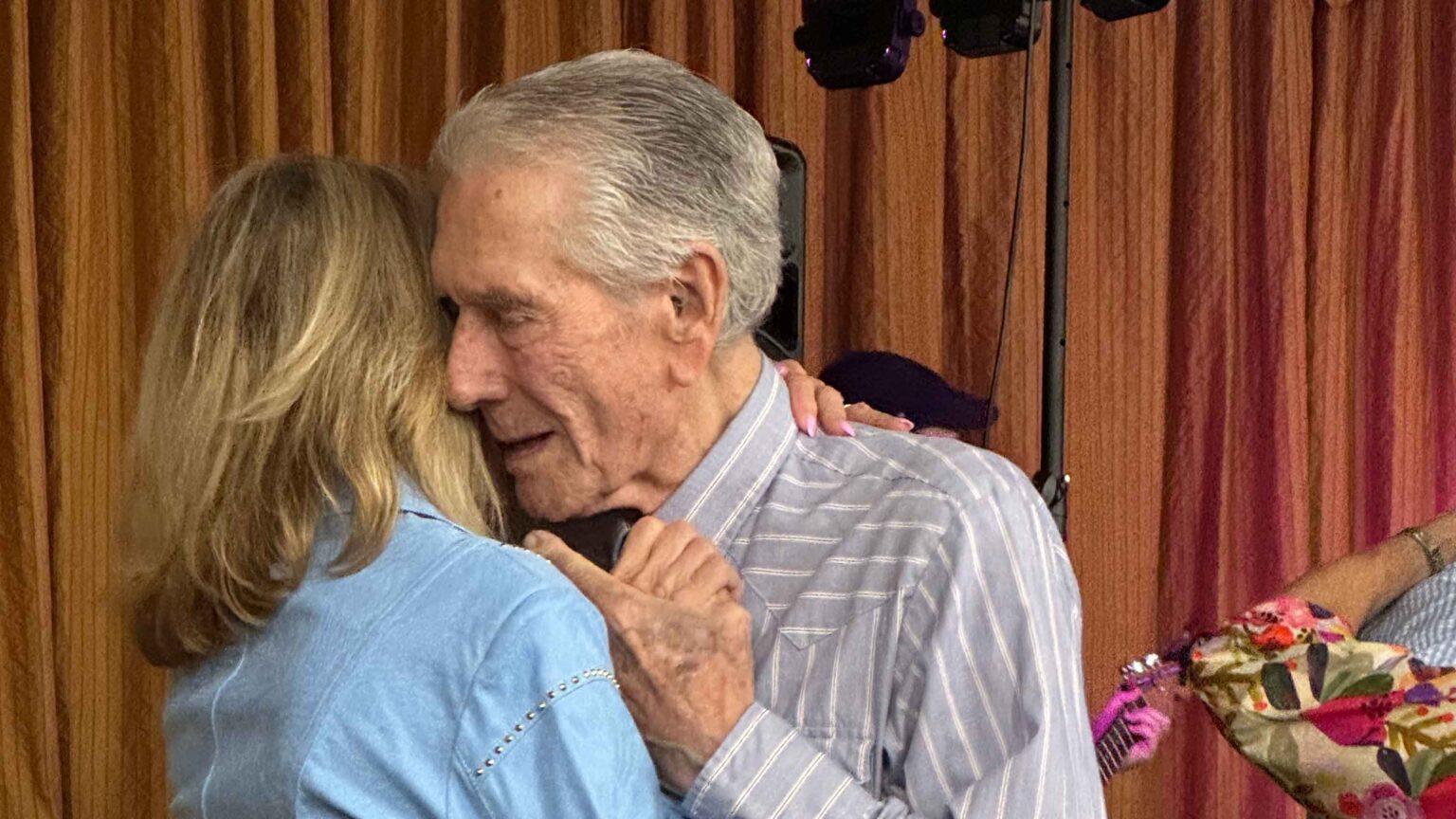 Jennifer Savidge on Falling for 'Laramie' Star Robert Fuller and a Very ...