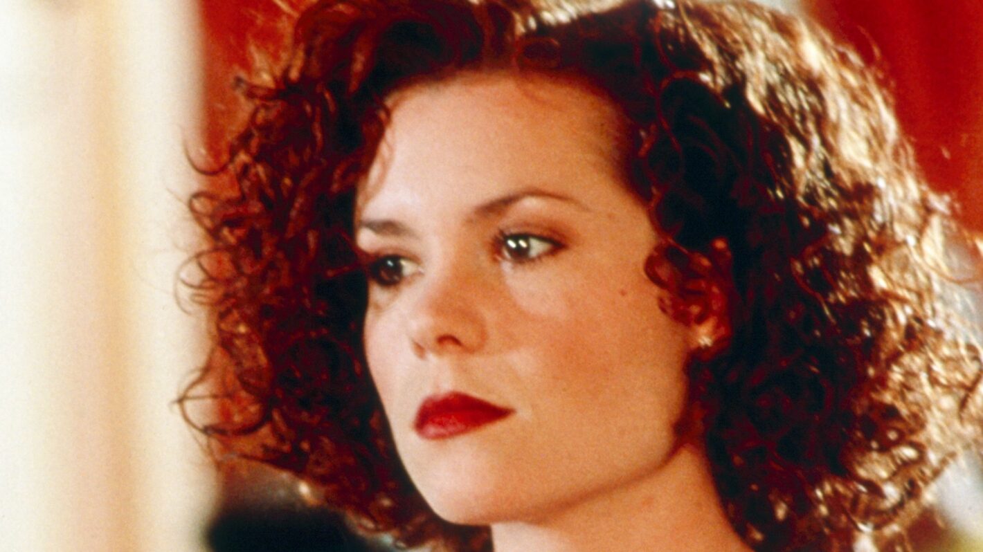 ‘Teen Witch’ Star Robyn Lively Posts Rare Throwback With Two Beloved ...