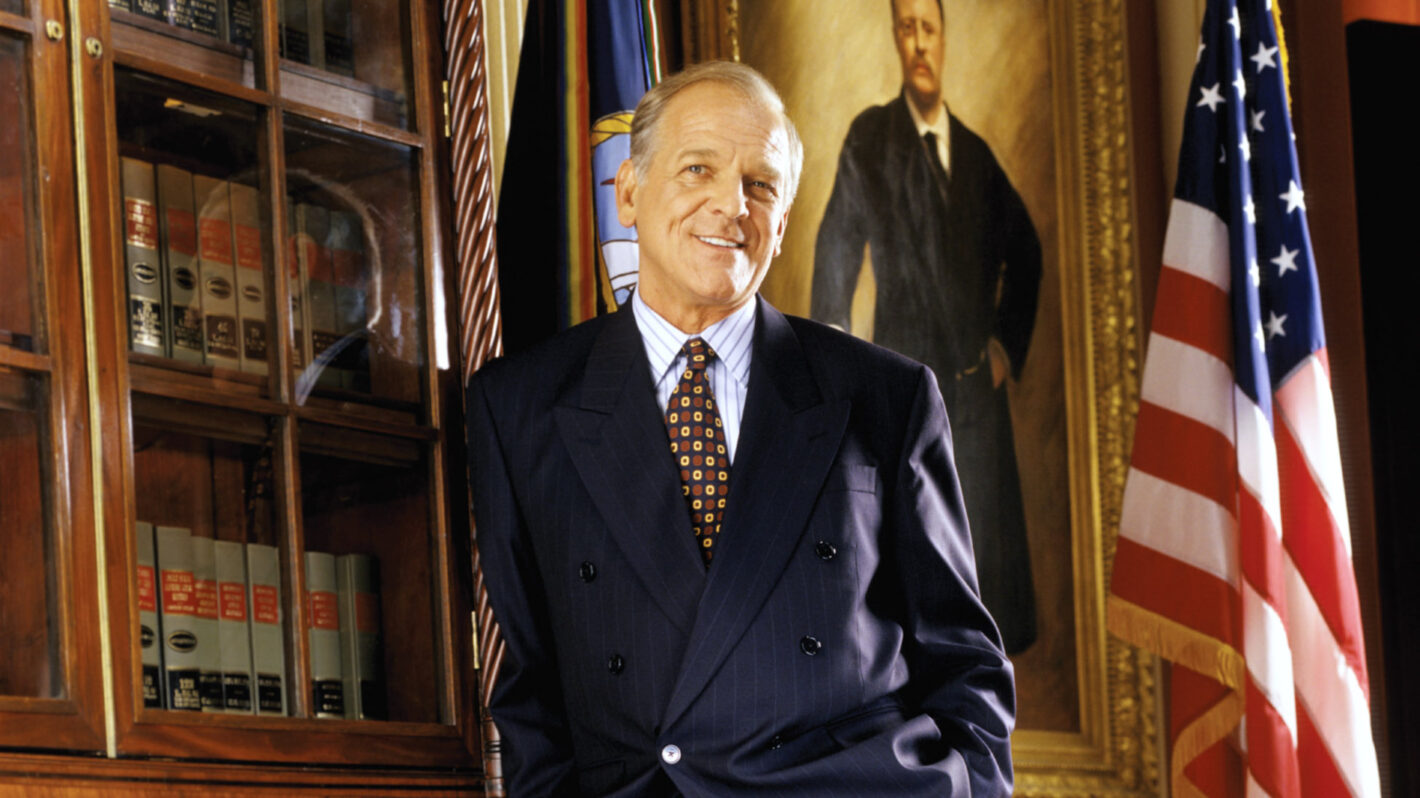 How The Death of 'West Wing' Star John Spencer Changed the Show Forever