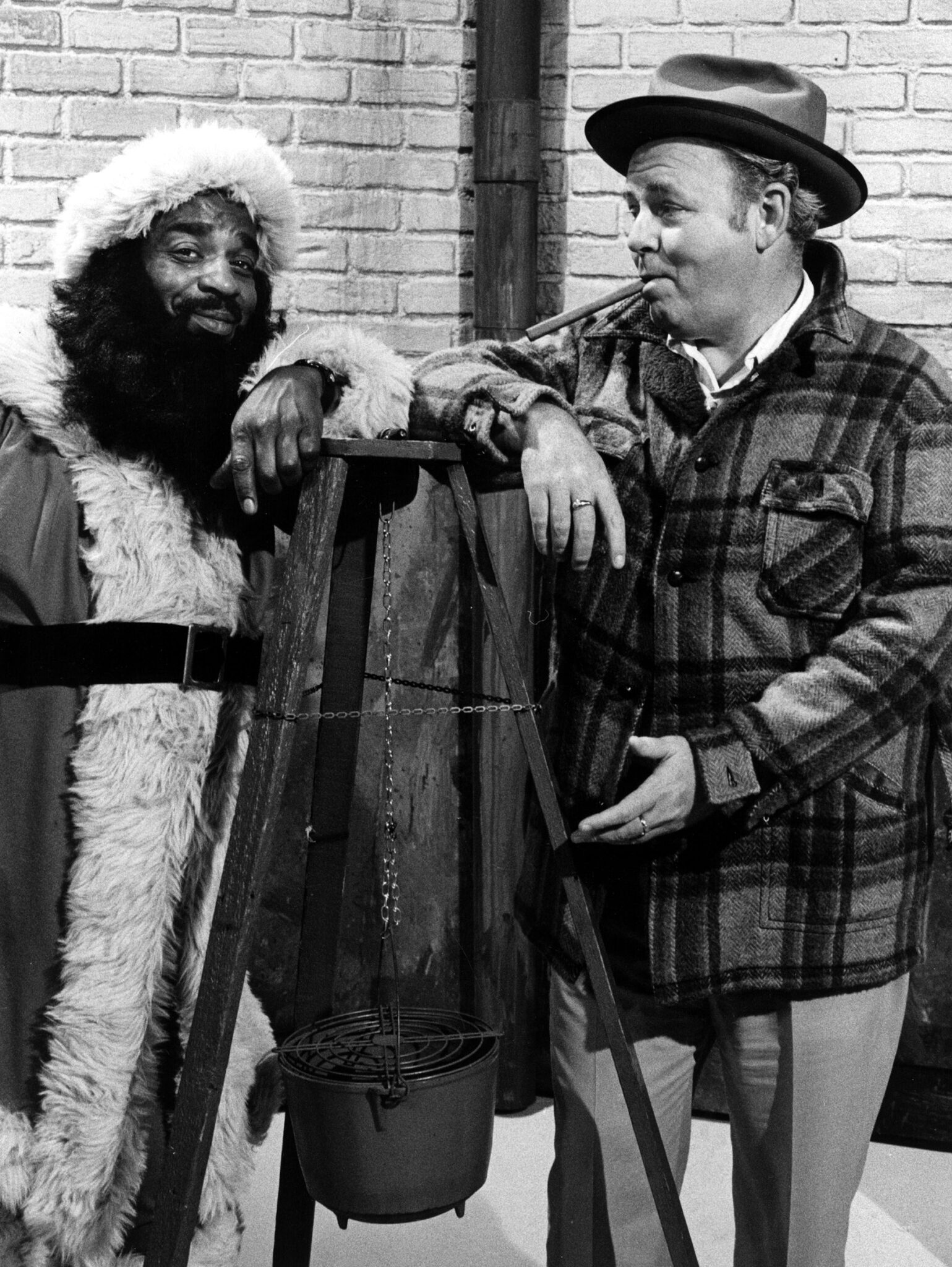 Where to Watch Classic Sitcom Christmas Episodes